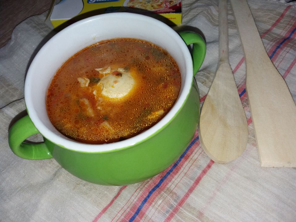 Ciorba de stevie cu oua intregi - Farfuria cu Gust - Retete culinare ...