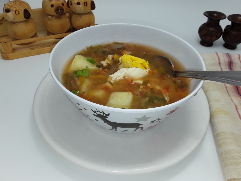 Ciorba de loboda cu oua intregi - Farfuria cu Gust - Retete culinare ...