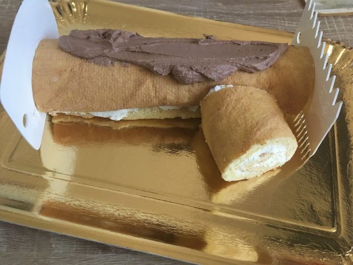 Tort Buturuga de Craciun sau Bûche de Noël - Farfuria cu Gust - Retete ...