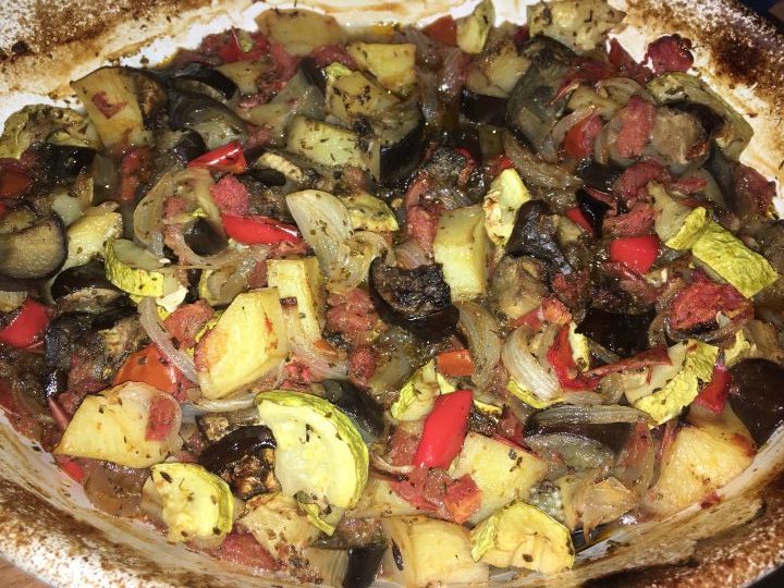 Briam- ghiveci de legume in stil grecesc - Farfuria cu Gust - Retete ...