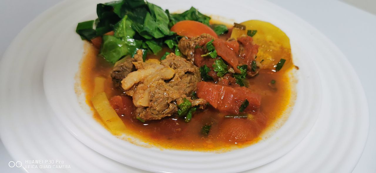 Buglama de oaie - tocana in straturi - Farfuria cu Gust - Retete ...