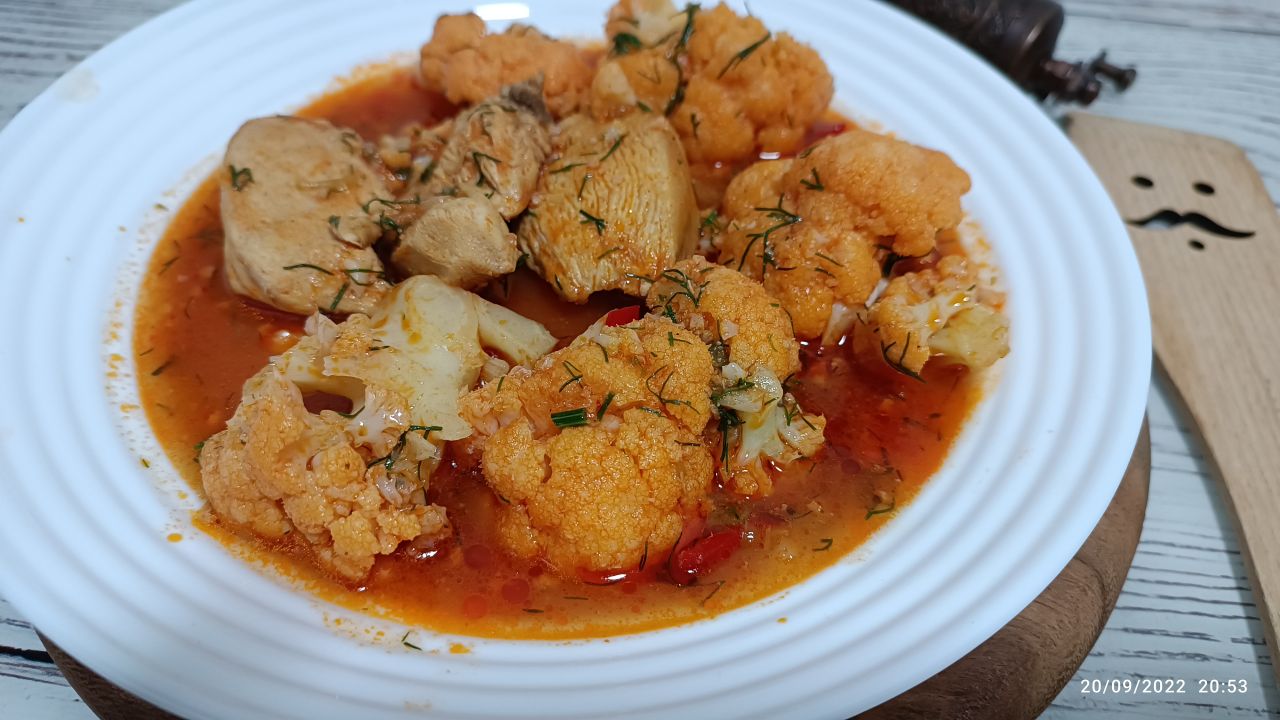 Mancare cu conopida si piept de pui - Farfuria cu Gust - Retete ...