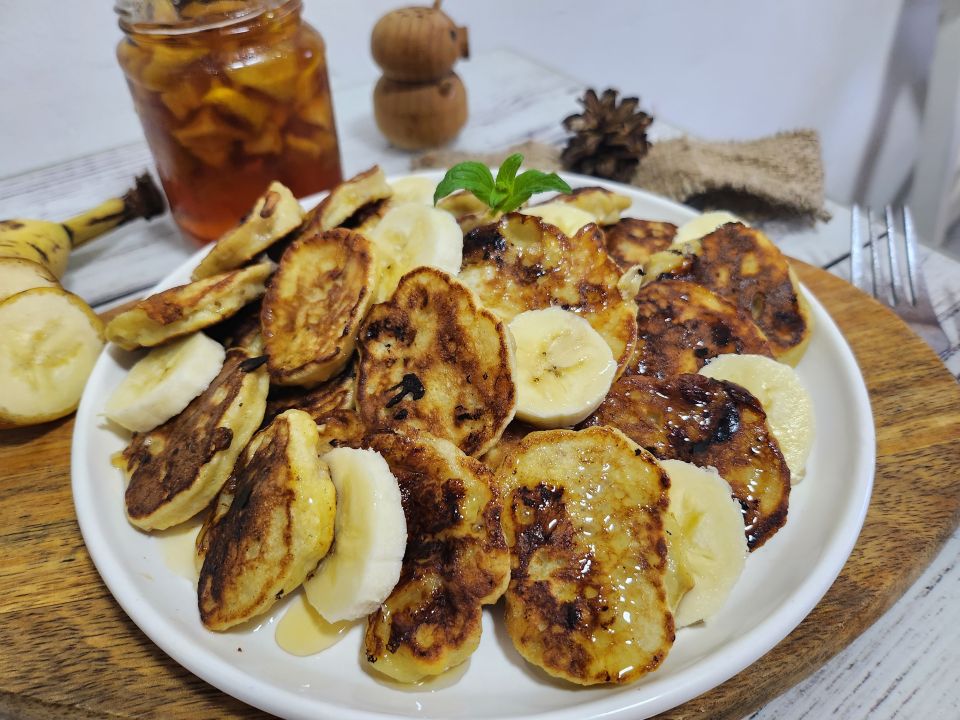 Mini pancakes cu banane - Farfuria cu Gust - Retete culinare din ...