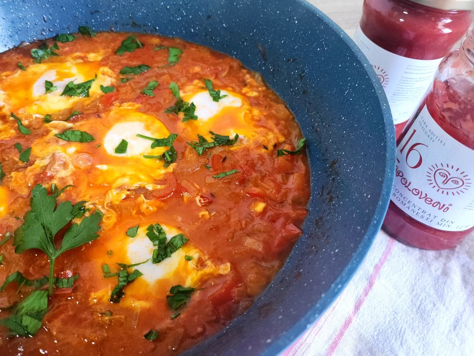 Shakshuka / Saksuka - Farfuria cu Gust - Retete culinare din intreaga lume